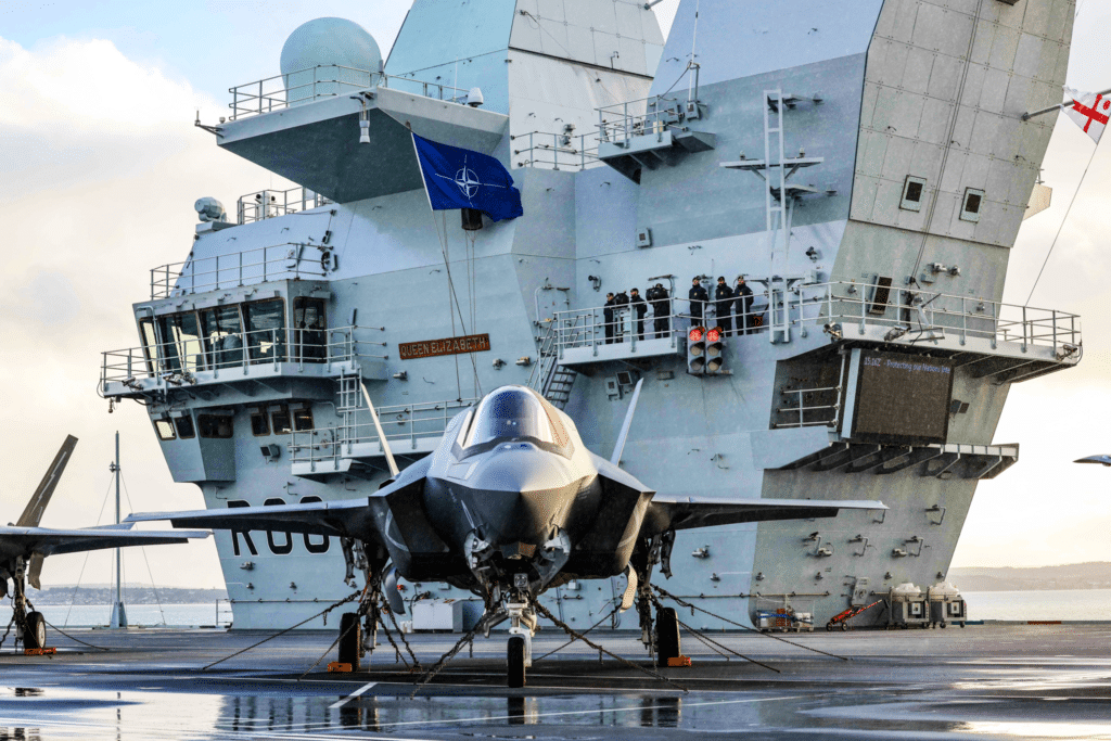 HMS Queen Elizabeth ilk kez NATO komutası altında